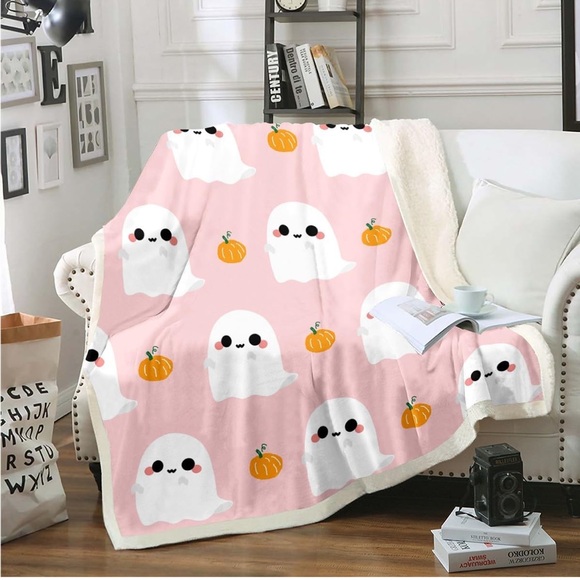 Bedding | Nwt Halloween Throw Blanket Cartoon Ghost Fleece 5x40 | Poshmark